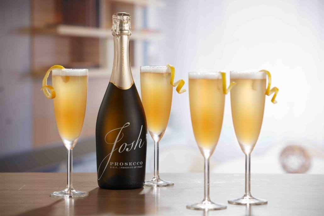 The Best Thanksgiving Drinks To Get In The Spirit